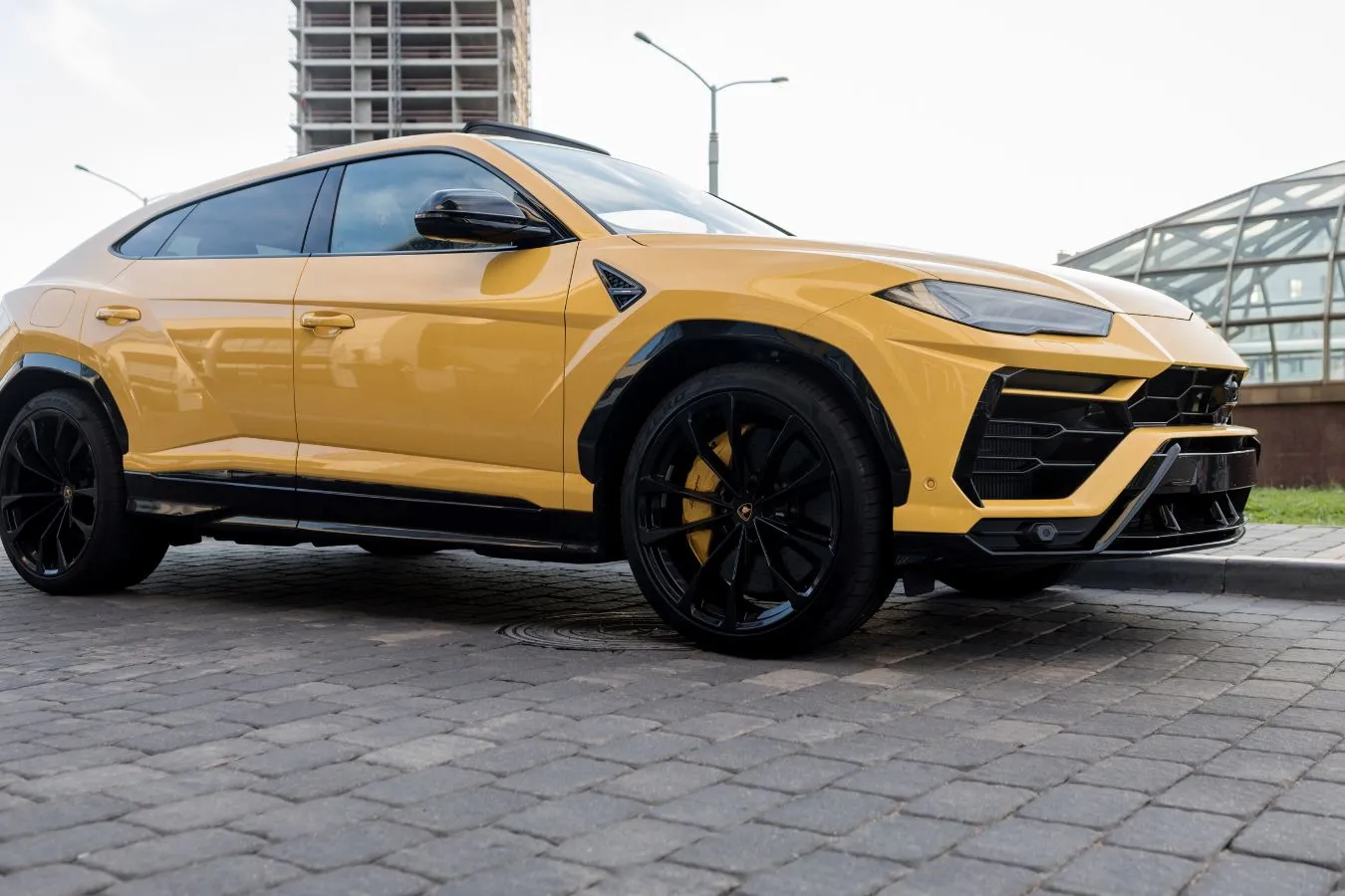 Private Car Lift Service Dubai to Abu Dhabi - Carlift Dubai to Abu Dhabi +971501519783